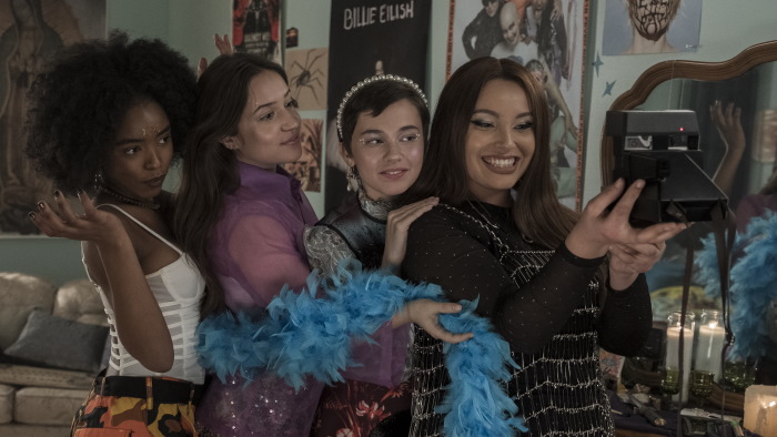 “The Craft: Legacy” Star Gideon Adlon Talks Witchcraft, Sisterhood and ...