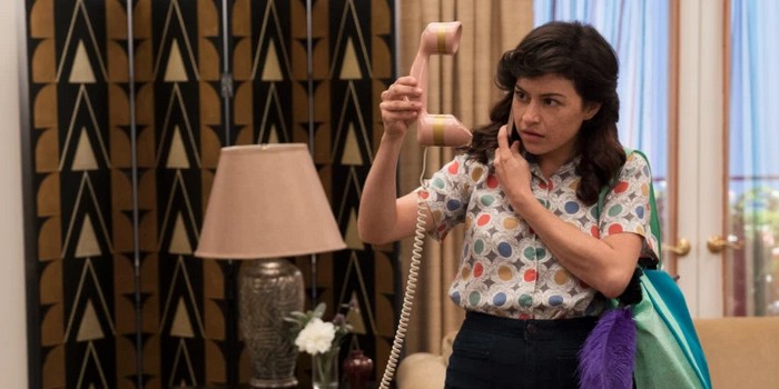 Alia Shawkat Wishes She Said More During That Trainwreck "Arrested ...