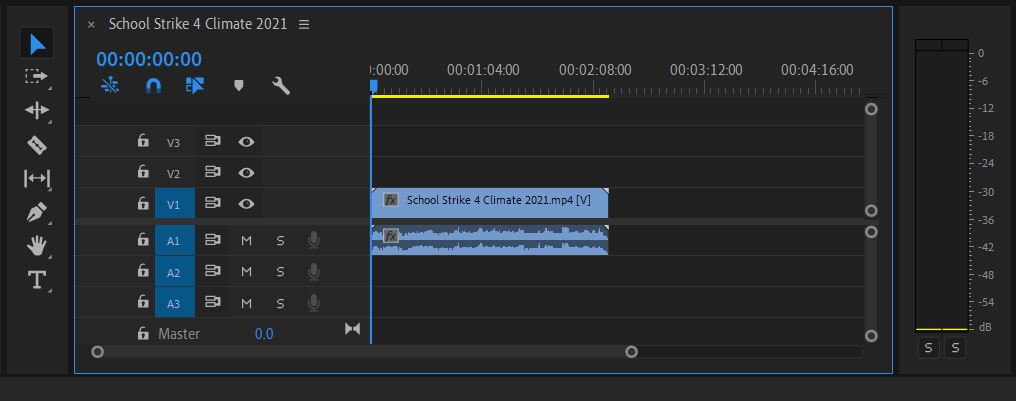How to Film, Edit and Upload a YouTube Vlog · Student Edge News