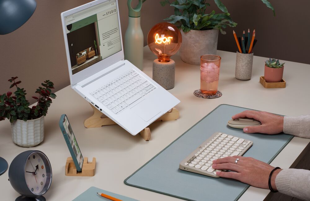 Are You All About the Visuals? Set Up Your Workspace to Suit Your Aesthetic