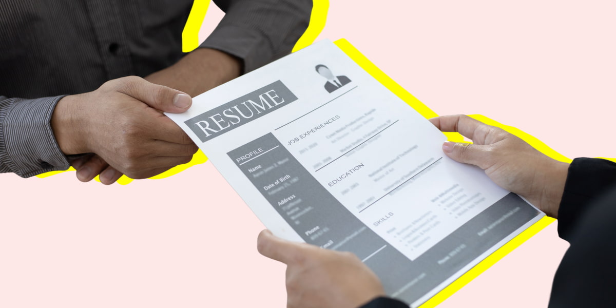 Should You Drop Your Resume Off In-Person or Apply Online?