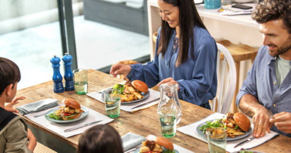 40% off your first box HelloFresh · Student Discount · Student Edge